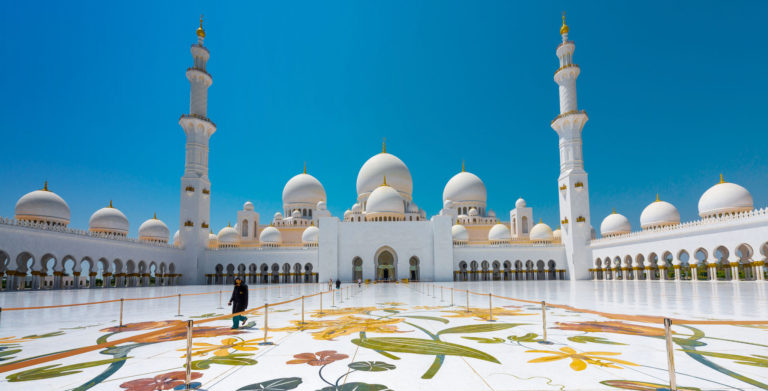 Dhuhr Prayer Benefits and Importance According to Hadith